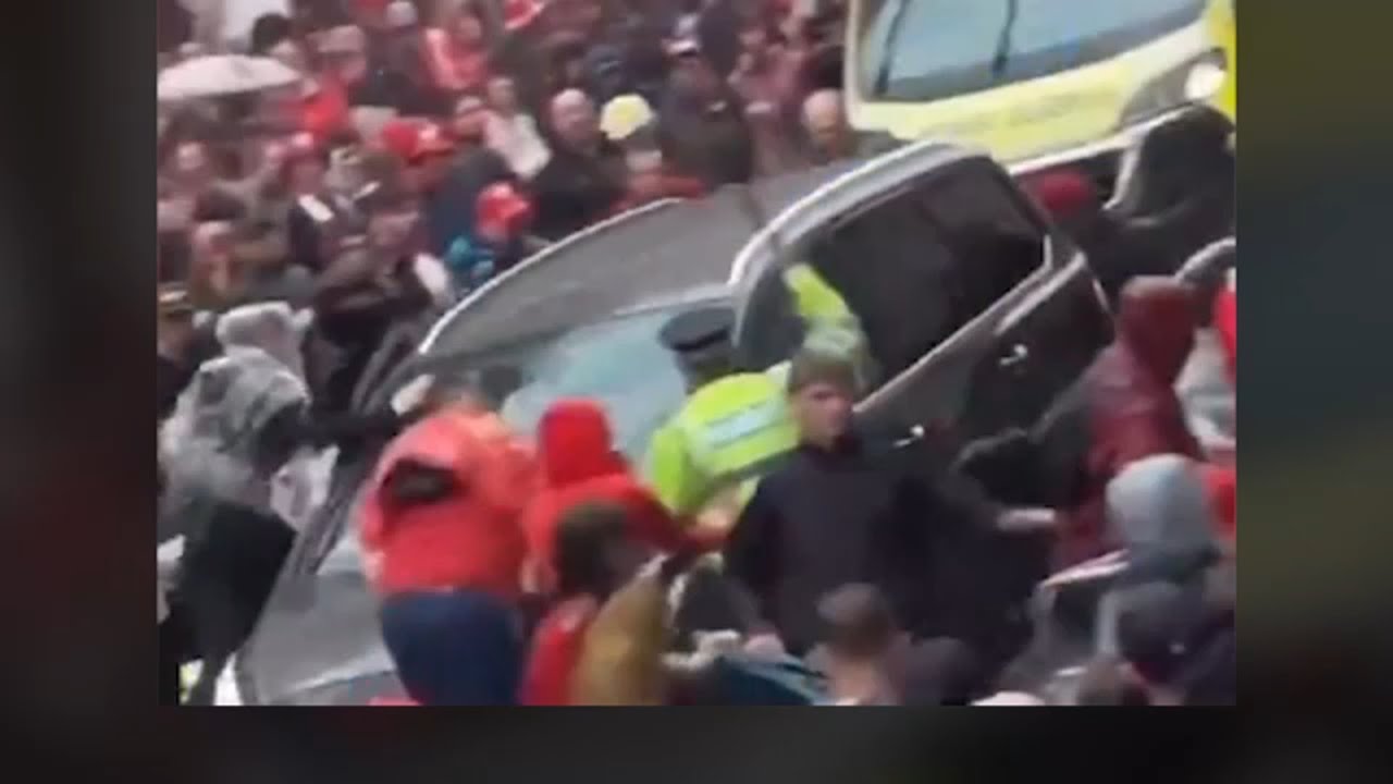 Driver plows into crowd of Liverpool soccer fans, injuring dozens - YouTube