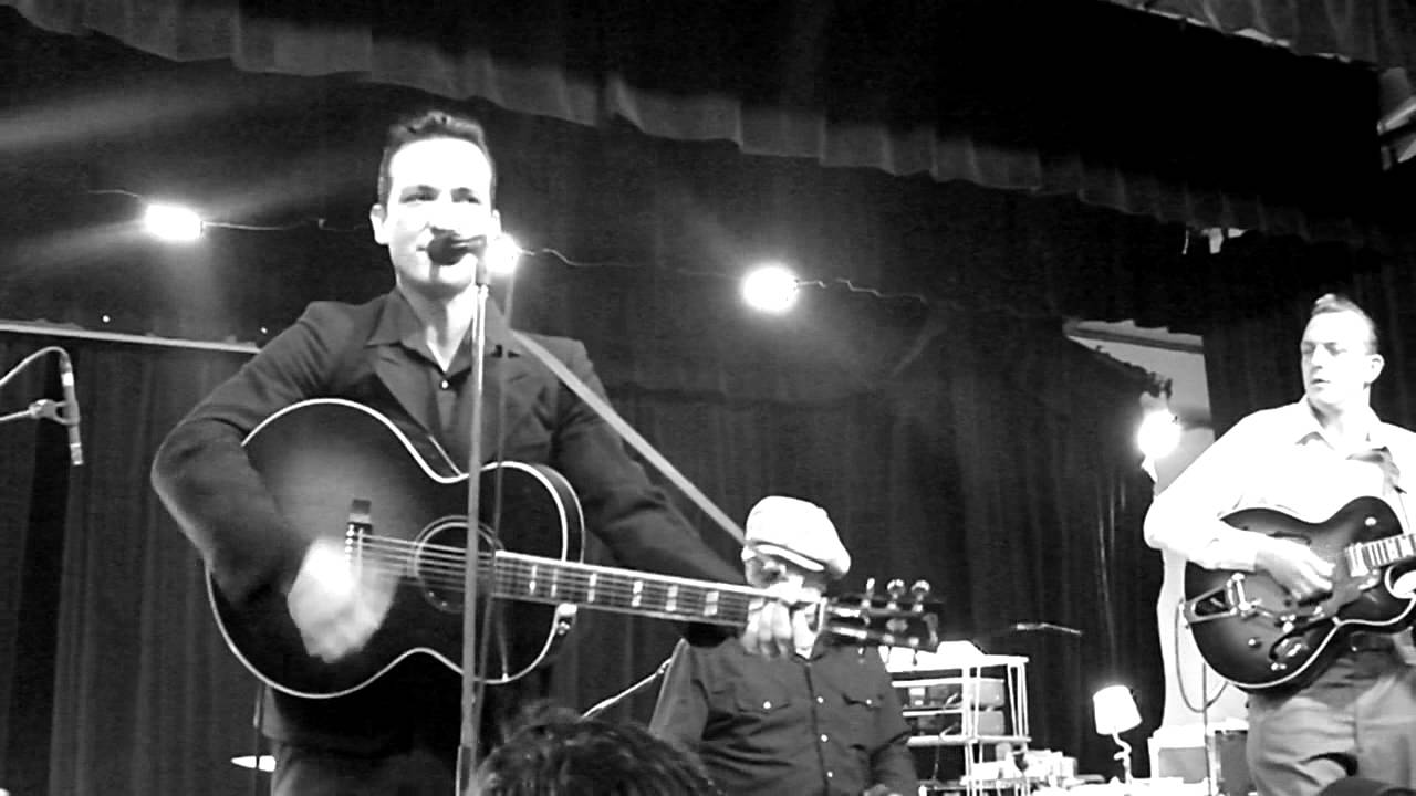 johnny trouble Trio - Big River - YouTube