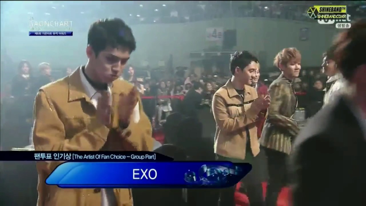 EXO-L Monster Fanchant at Gaon Chart Awards - YouTube