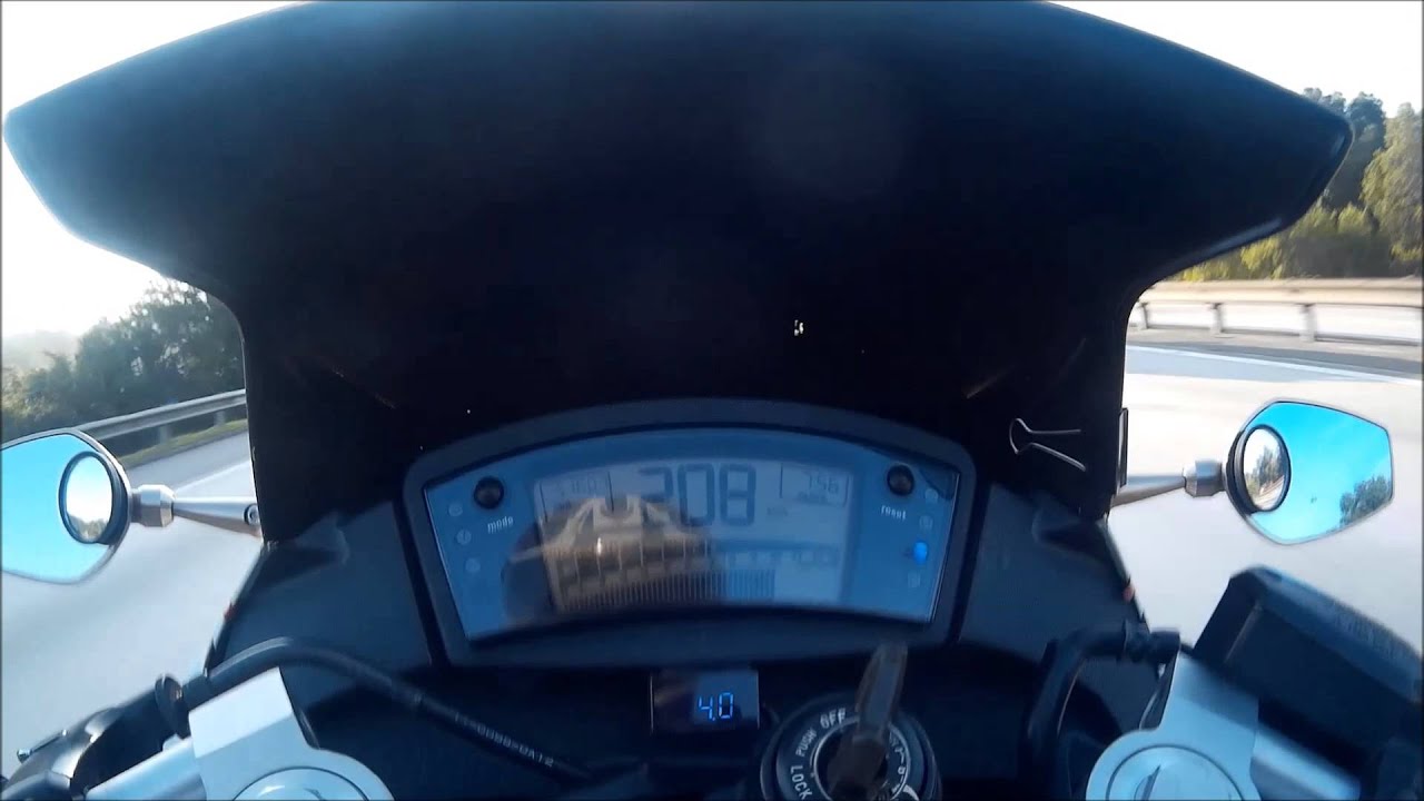Kawasaki ER6F 2010 - speeding (SJ4000) - YouTube