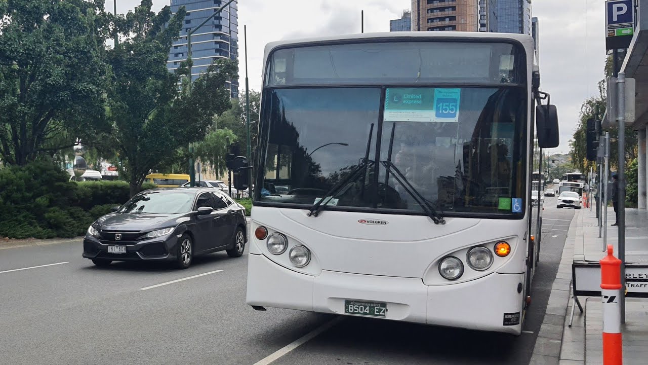 Mee's #46 Mercedes O405NH Volgren CR225L - YouTube