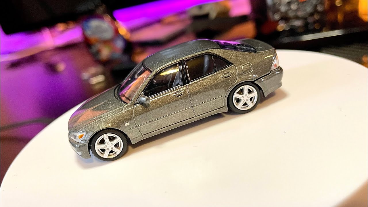 Tomica Limited Vintage Neo LV-N232d Toyota Altezza RS200 Z Edition 1/64 ...