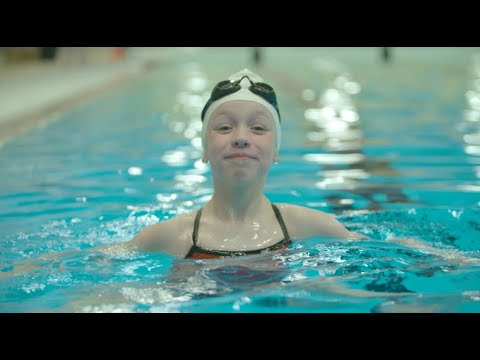 Les Héros du samedi - Charlie Breault, passionnée de natation ...