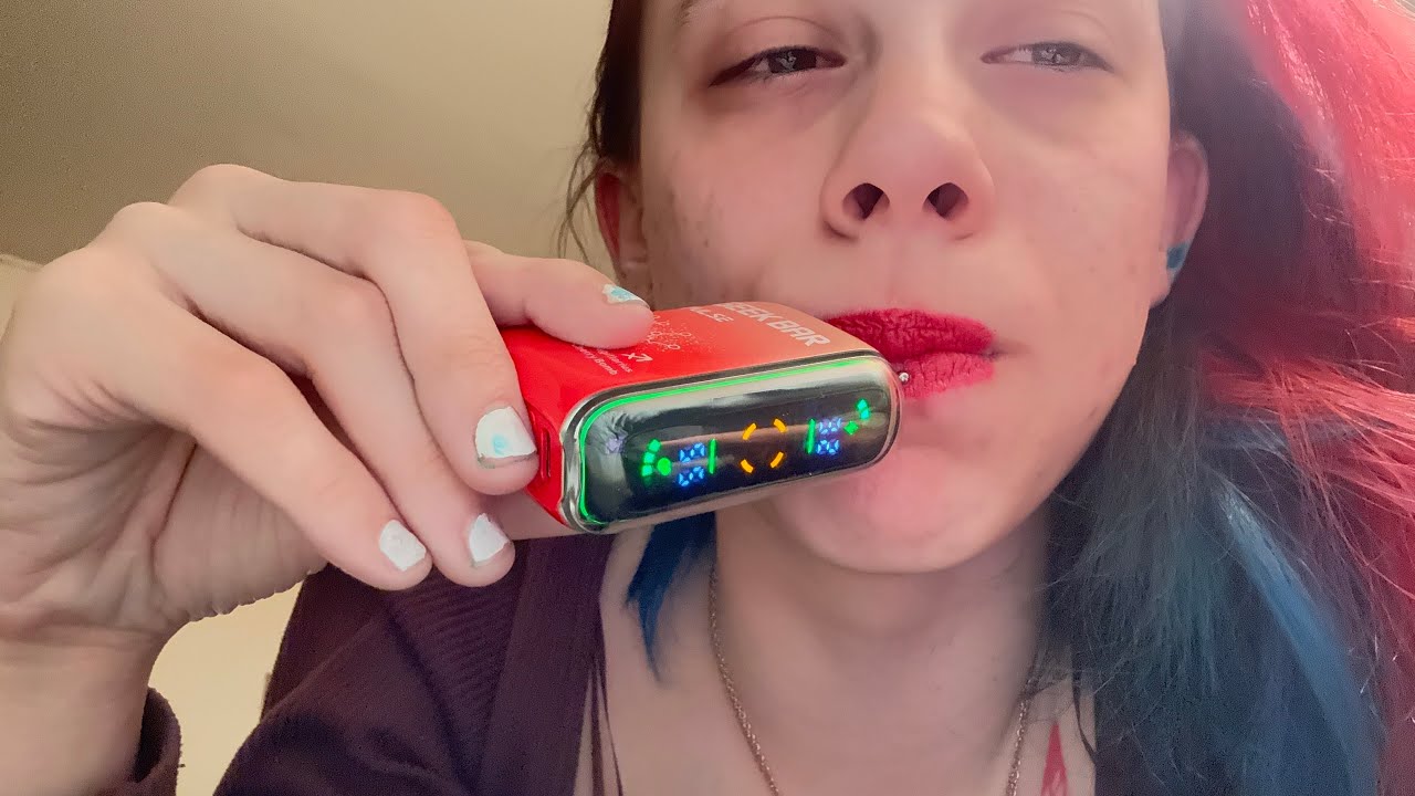 ASMR/ gum chewing + vaping nicotine - YouTube