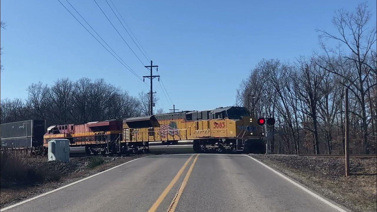 UP 3083, Benton IL 2/5/23 - YouTube