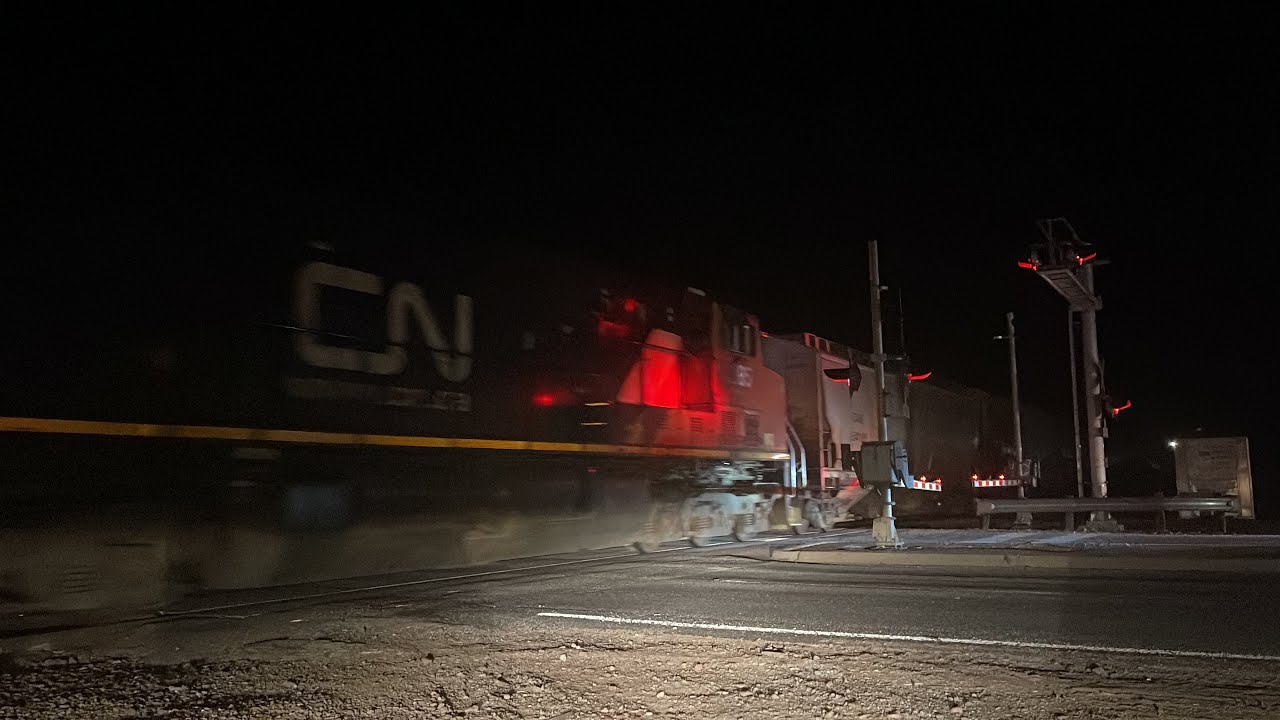 BNSF Night Trains at Daggett with CP, CN, KCS, NS, FXE, & More! - YouTube