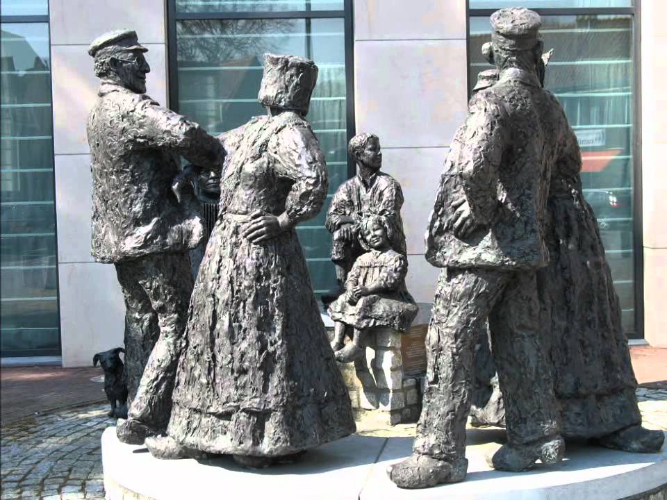 Bagatelle Radomi - YouTube