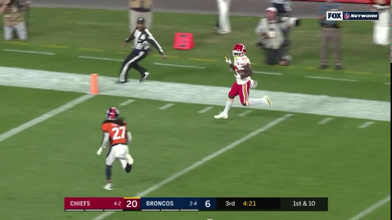 Matt Moore connects with Tyreek Hill on a 57 yard touchdown pass Chiefs ...