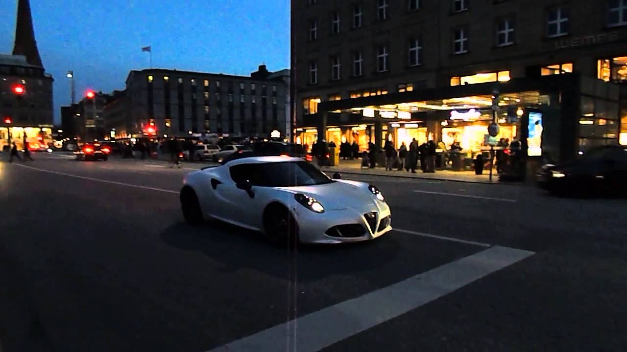 Matte white Alfa Romeo 4C in Hamburg - YouTube