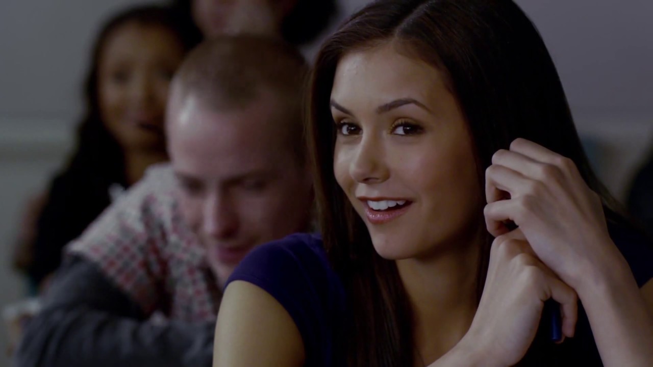 Elena Gilbert & Bella Swan | Dangerous Woman - YouTube