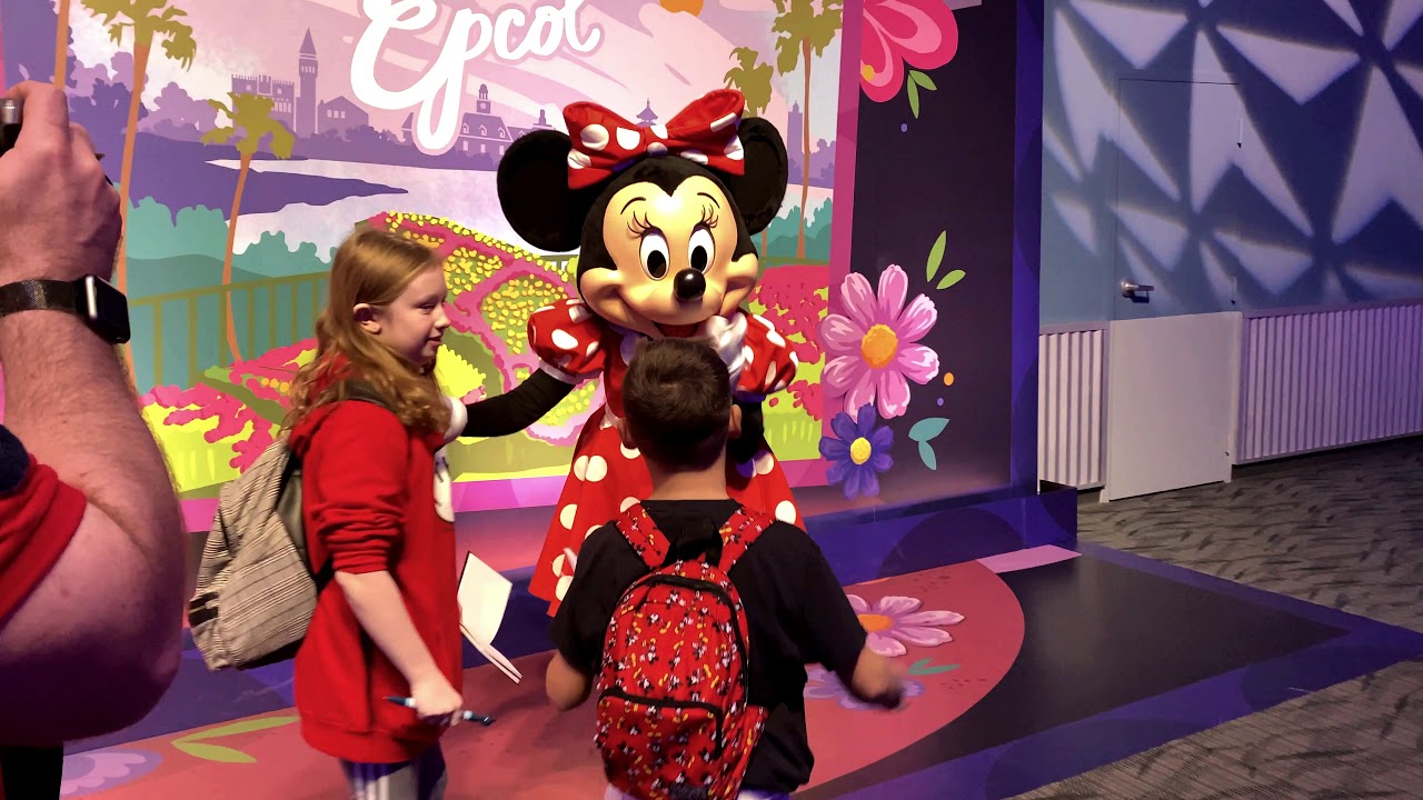 Mickey and Friends in epcot - YouTube