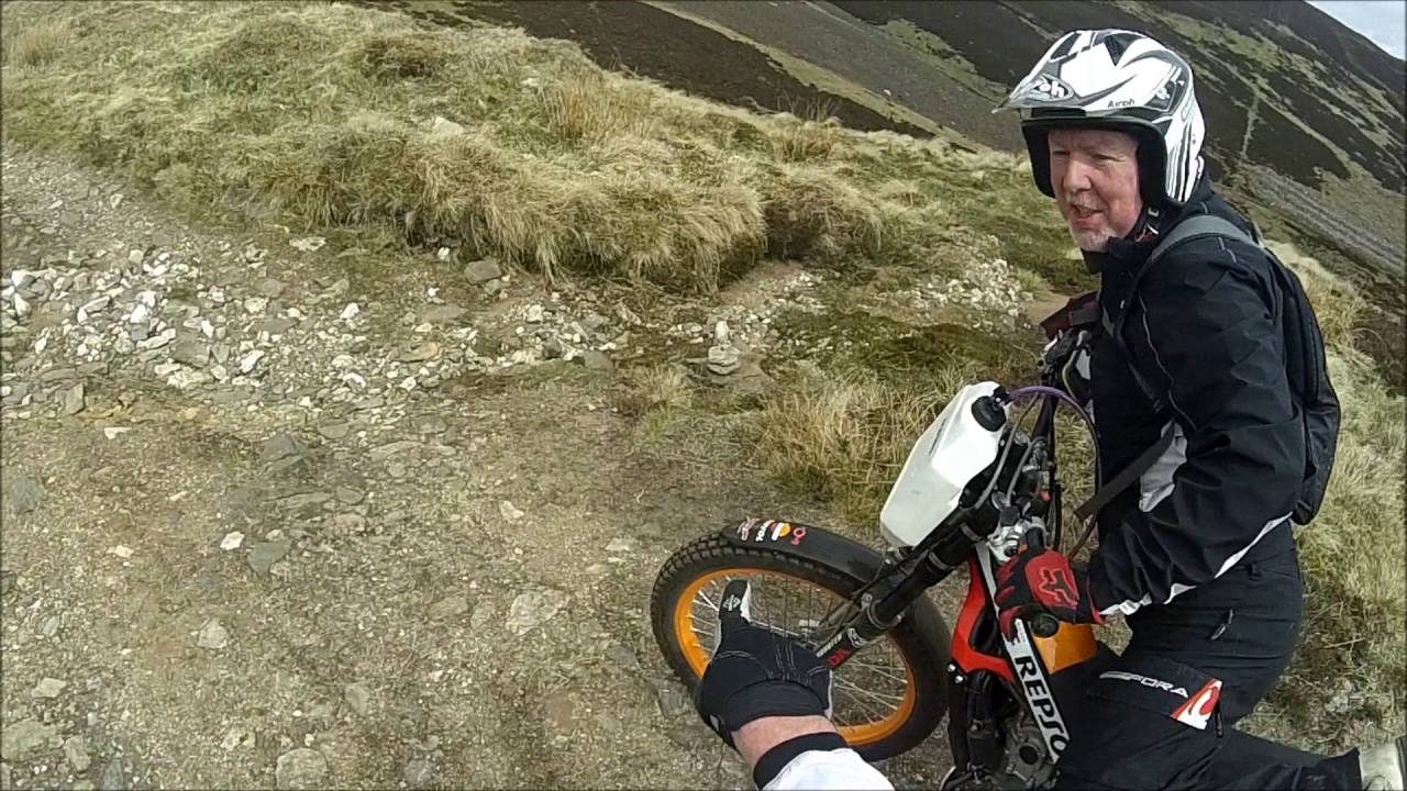 Motorcycle Munro bagger - YouTube