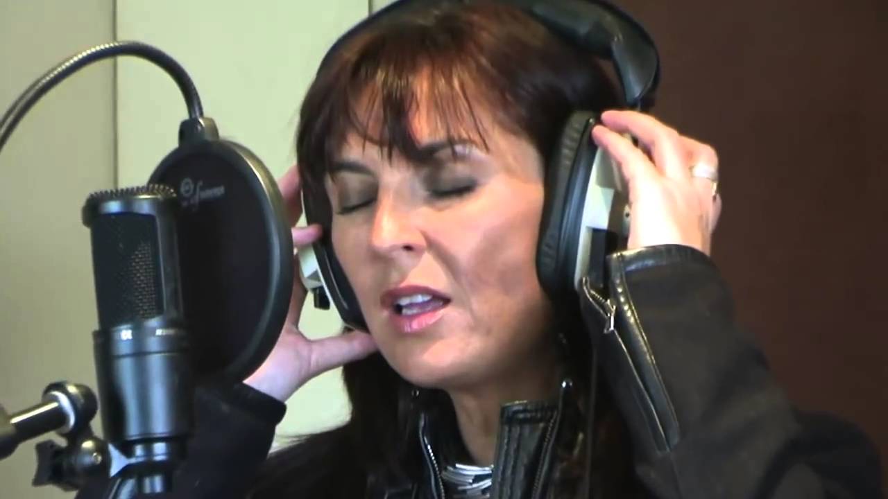 Jacqui Sharkey When I Dream 2 - YouTube