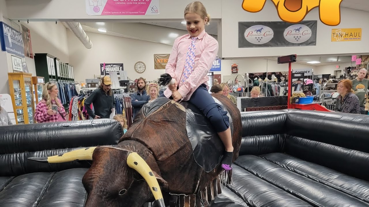 Mechanical Bull riding?!?🤠🥴😱 #cowgirl #mechanicalbull #girlscandoit ...