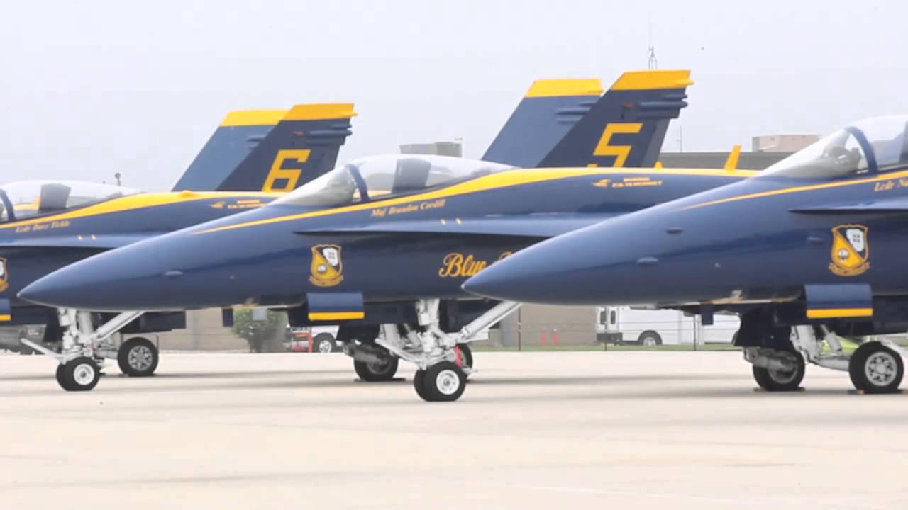 Interview with a Blue Angels pilot - YouTube