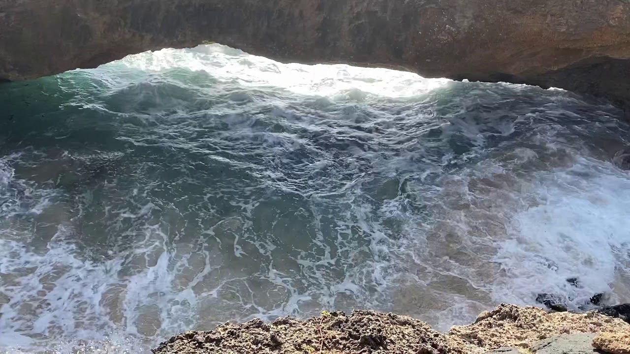 Baby Natural Bridge in Aruba - YouTube