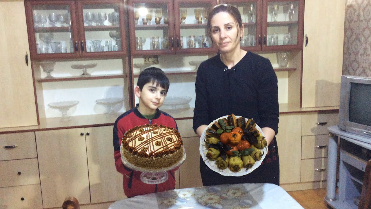 Famous 80s Absheron Cake / Triple Sister Stuffing in the Oven in a ...