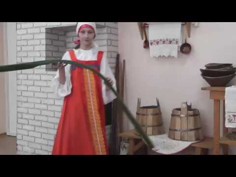 Первостепенным предметом сельского быта раньше считалось коромысло.