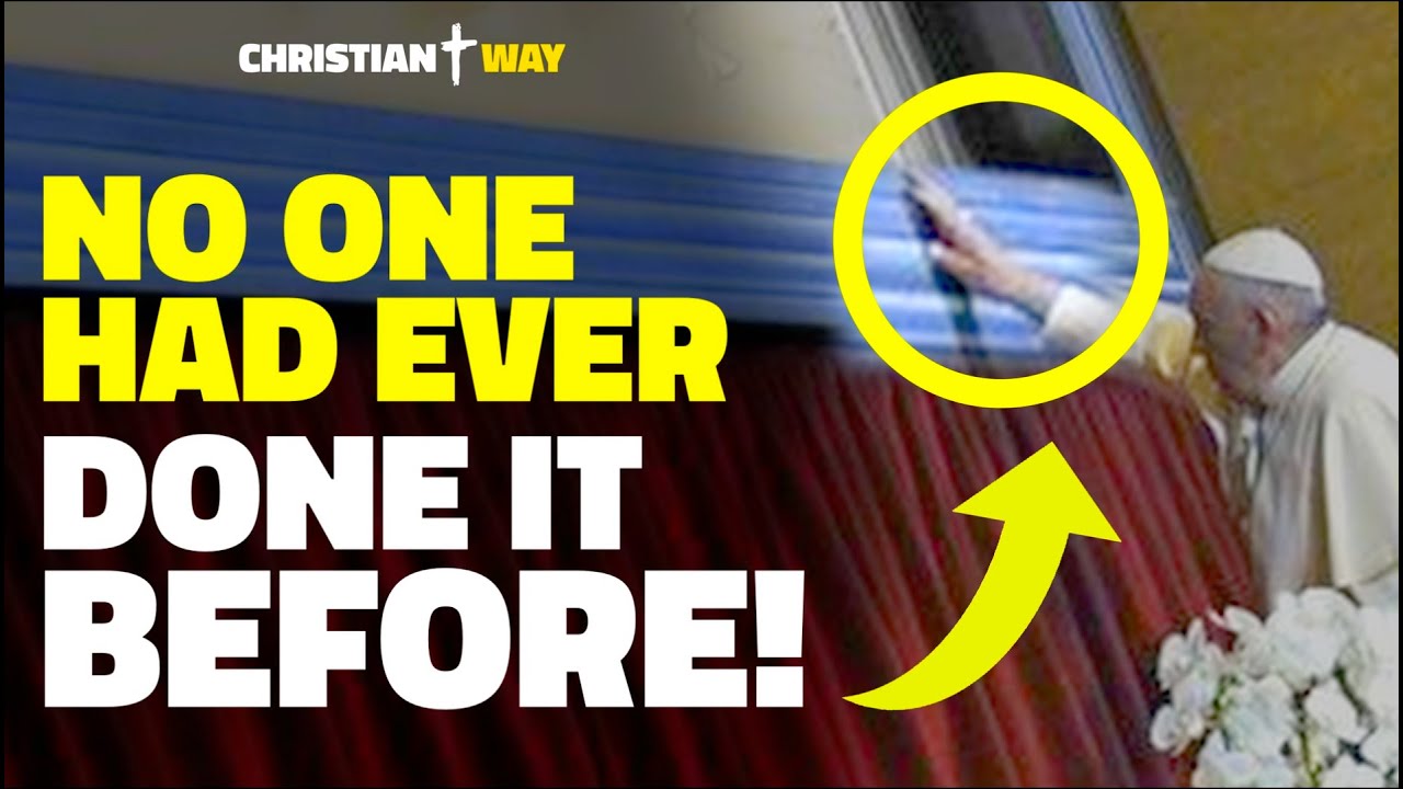 Pope Francis's remarkable gesture with the Shroud! Unveiling the truth ...