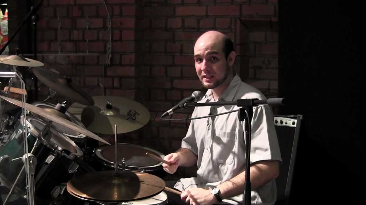 How to set up microphones for singers - YouTube