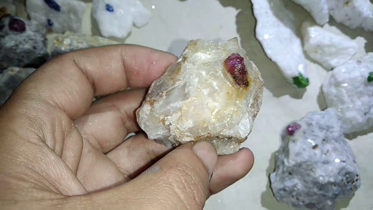 Awesome Ruby,pargasite and blue Spinel Ruby from the Hunza Nager mine ...