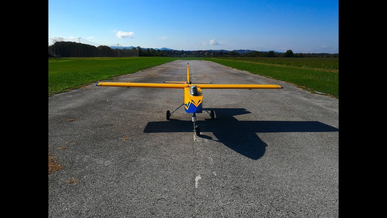 Turbojet Shockjet RC plane - fast and low - YouTube
