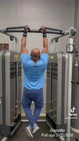 Pull-ups - YouTube