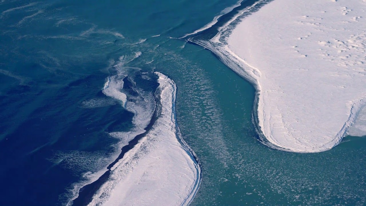 Flying over Iceland in winter - YouTube