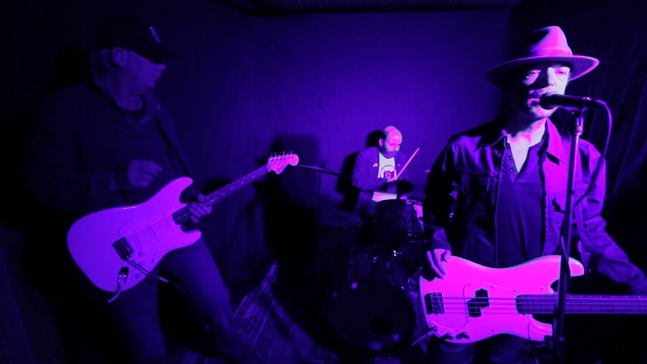 Buck & the System - Outtaline - YouTube