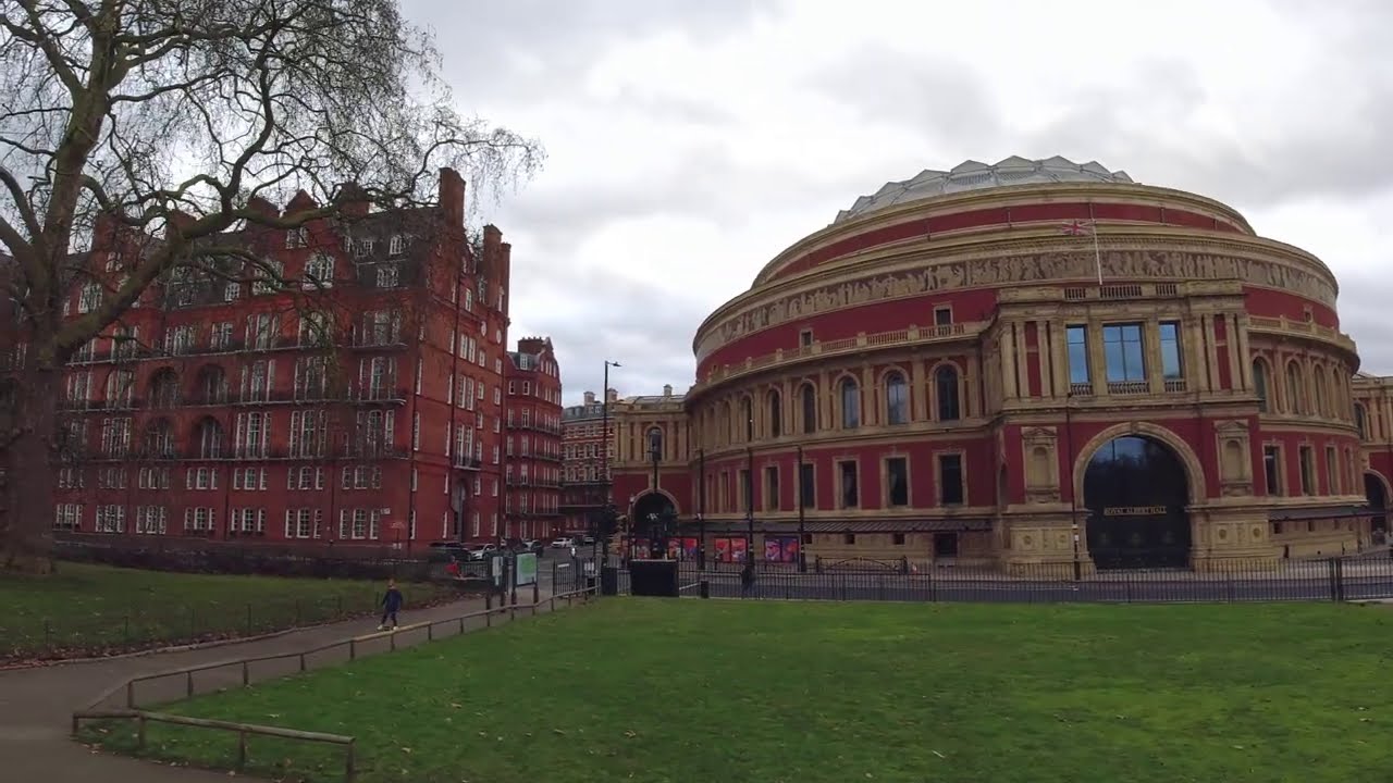 🇬🇧 Walking in LONDON - Kensington Walk, England (4K Ultra HD 60fps ...