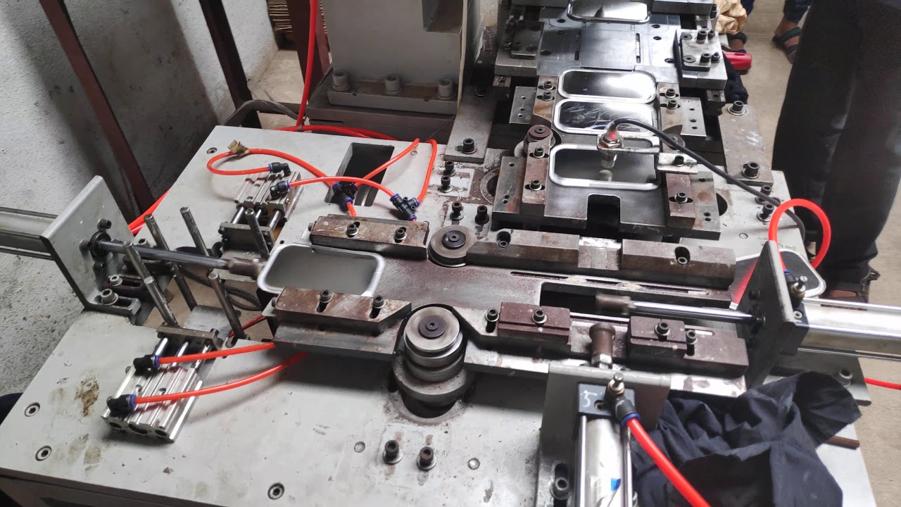 Rectangular bottom lining and curling machine - YouTube