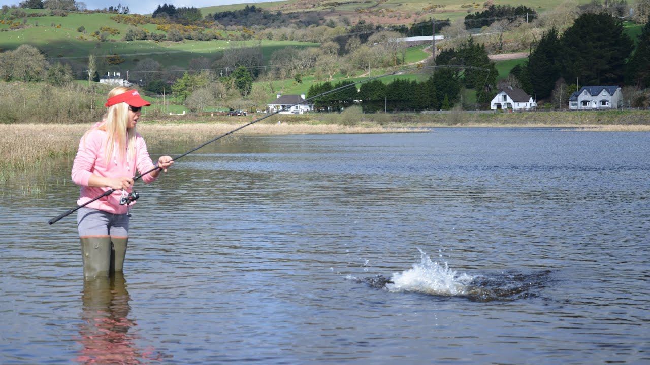 Hechtangeln am Lake Inniscarra in Irland - YouTube