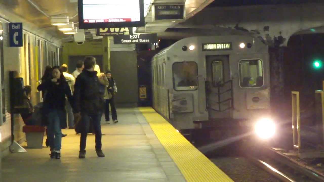 TTC Hawker-Siddeley H5 5696 - YouTube