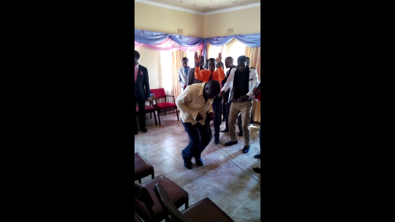 ZAOGA FIF CHITUNGWIZA BOYS CONFERENCE 2014 DANCE - YouTube