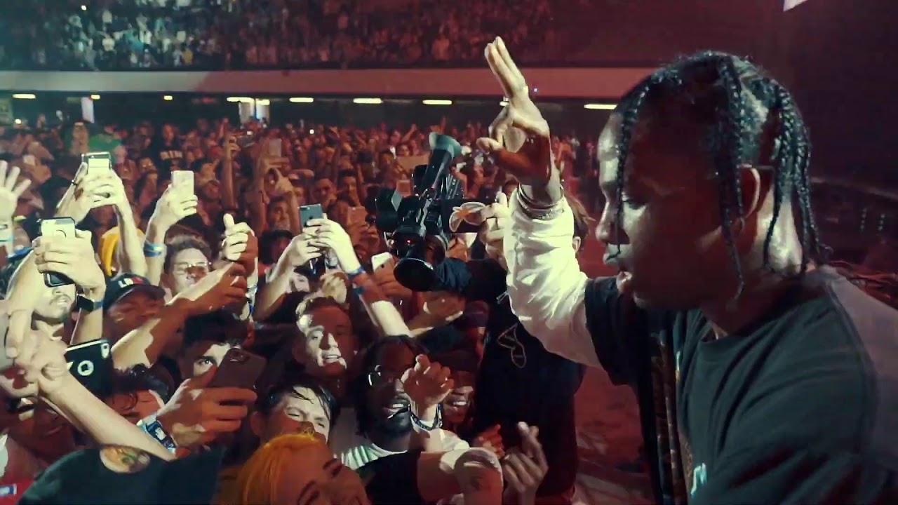 Travis Scott - 3500 with Fan (LIVE) - ComplexCon 2016 - YouTube