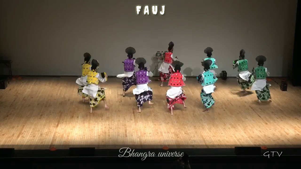 Bhangra with saap | FAUJ | Bruin Bhangra 2018 | - YouTube