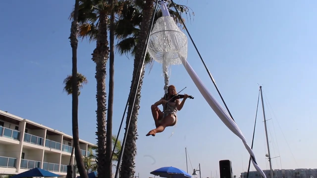 Cirque Mirage LLC, Aerial Violin LIVE - YouTube