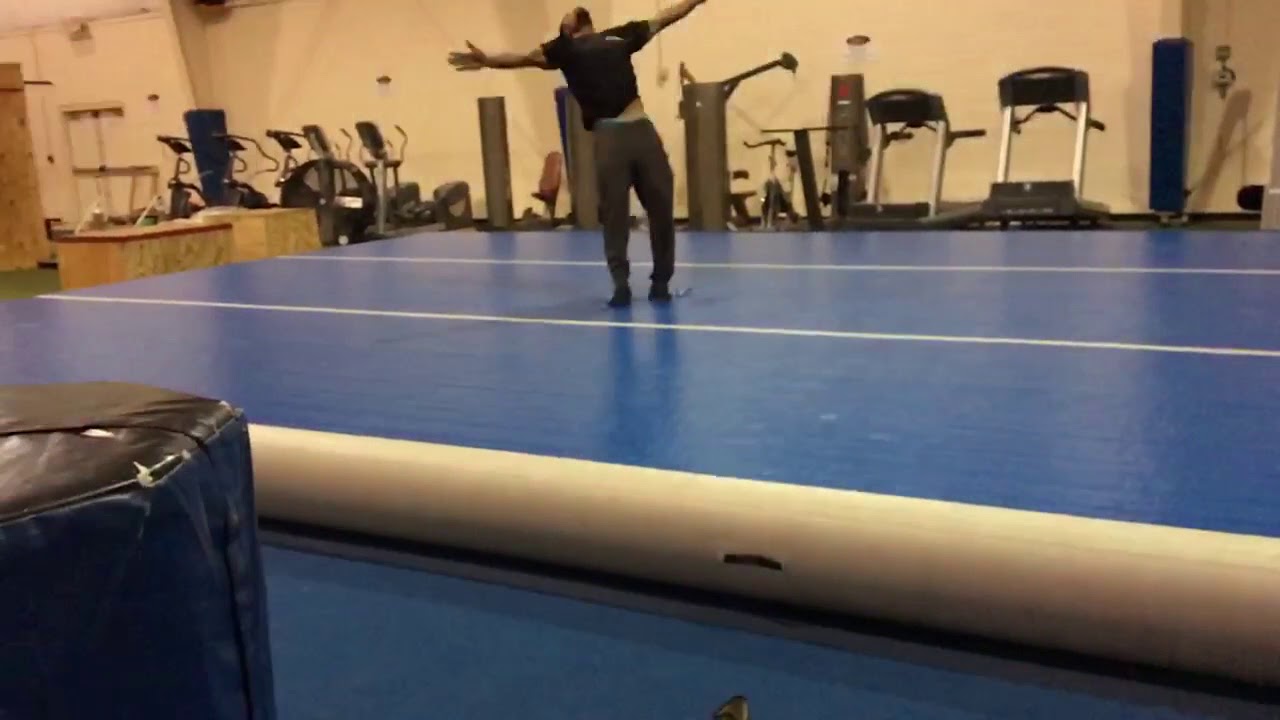 Round off Jesus back flip - YouTube