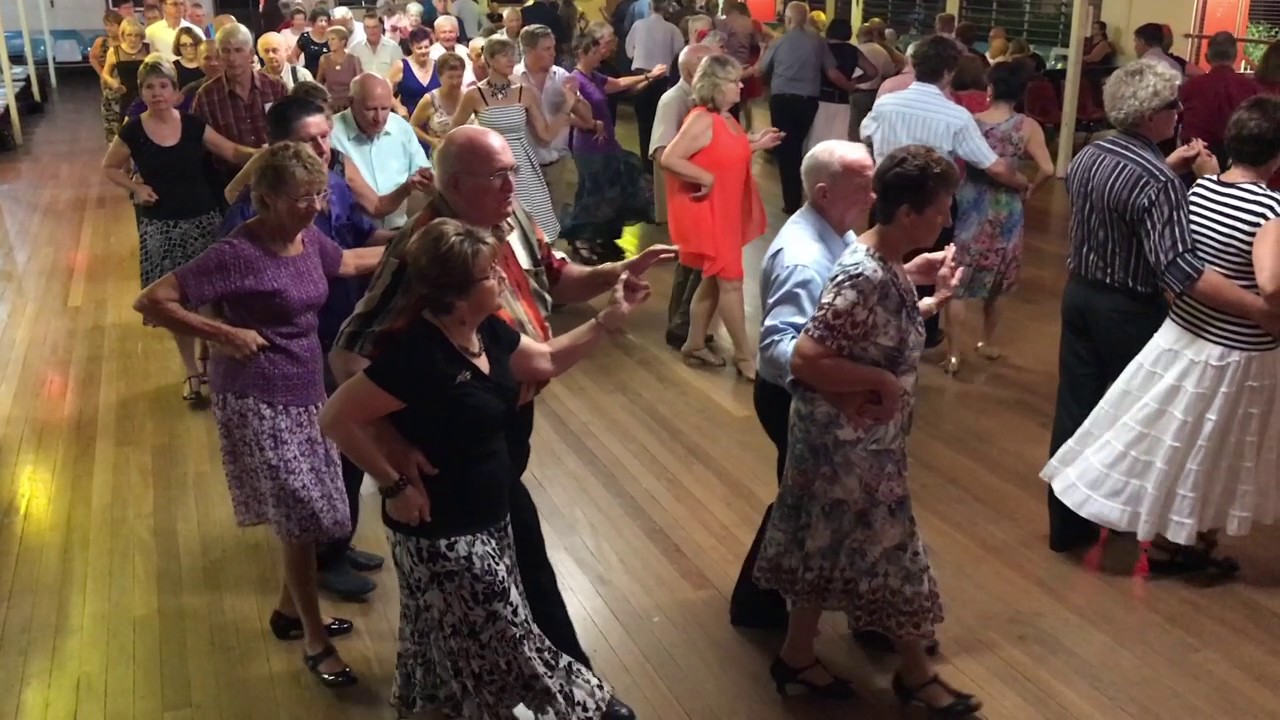 A Merrilyn Schottische to the Tony Gilbert Sound at Marburg Dance Hall ...