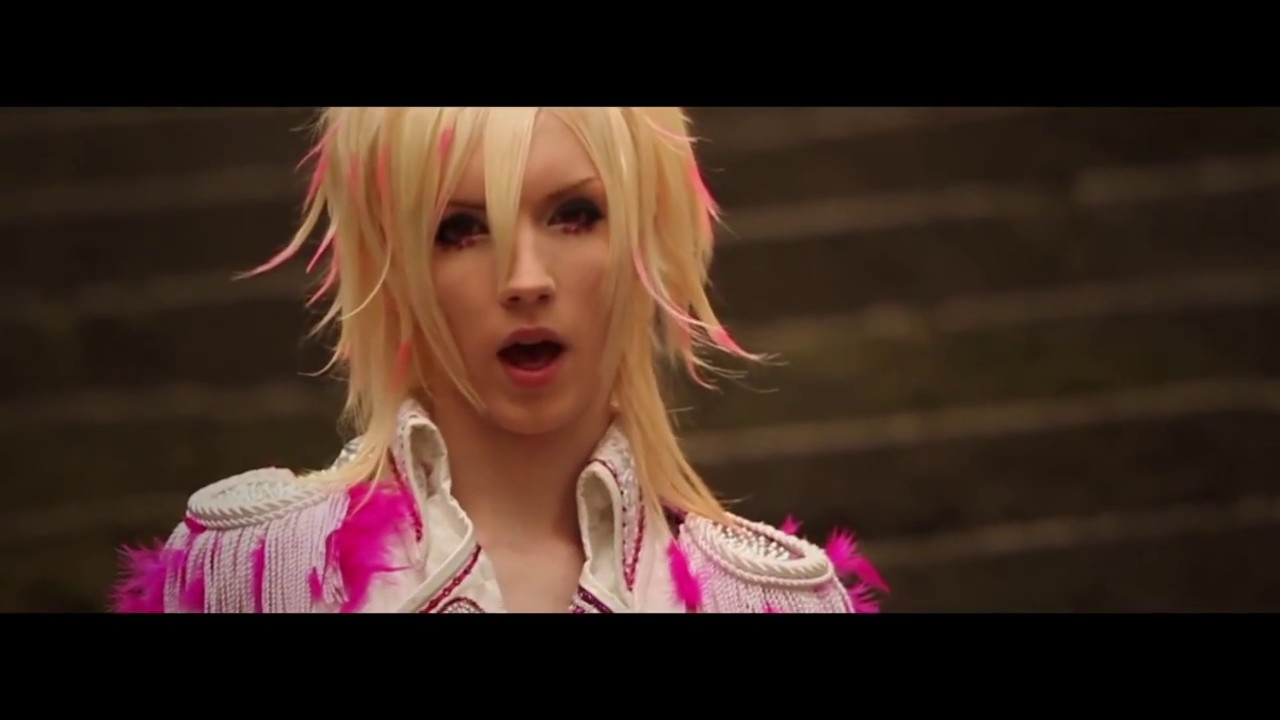 YOHIO Heartbreak Hotel - YouTube