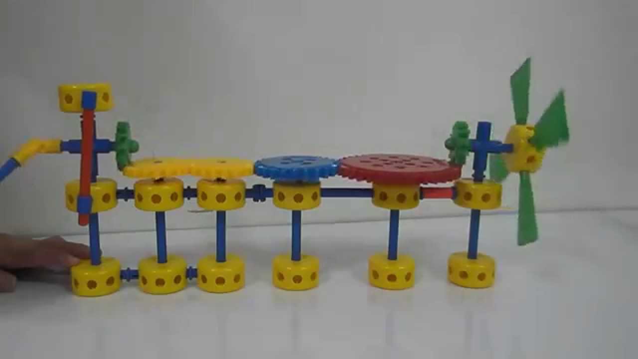 Noggin BuilderZ Advanced Activity - Gear Train Multi-Sized Gears - YouTube