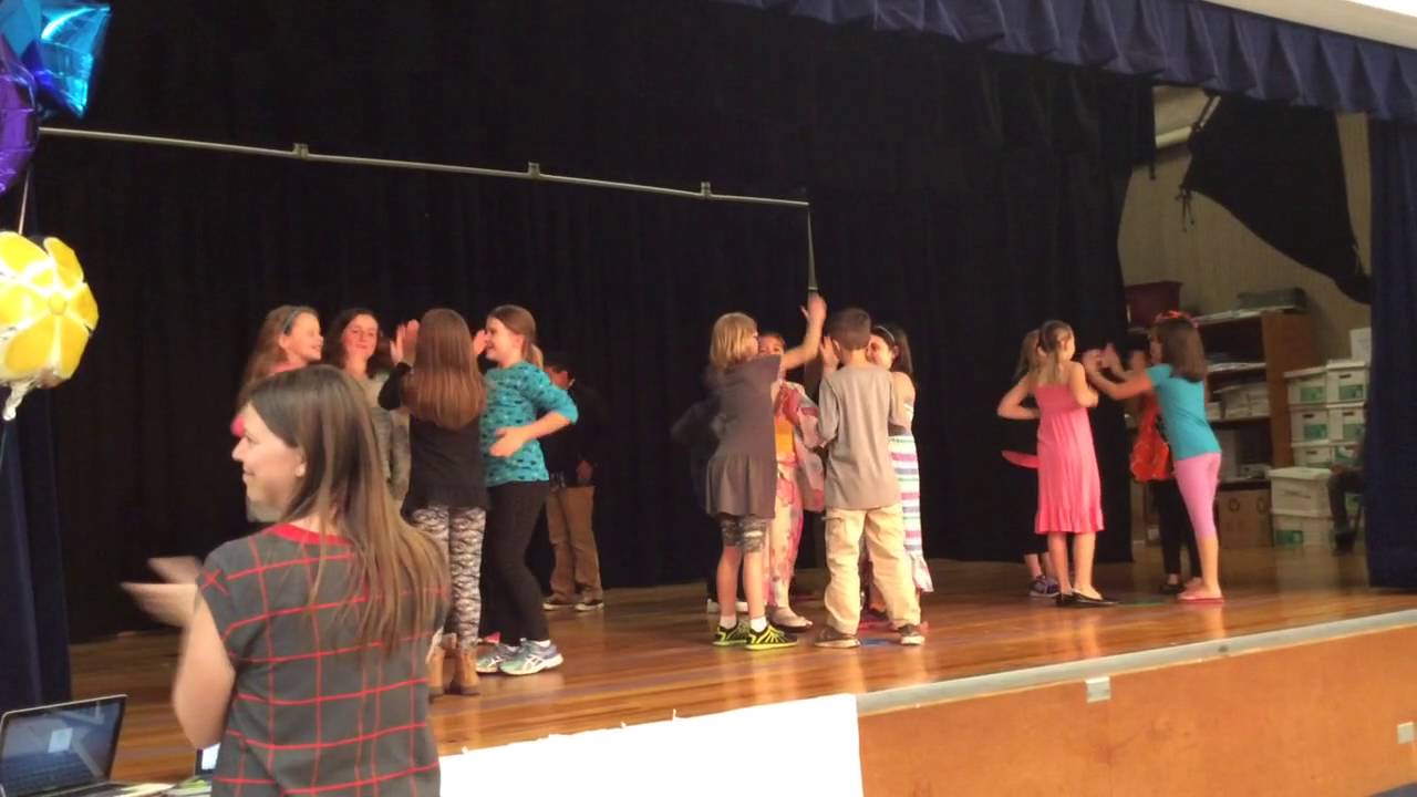 German Hand Clapping Dance- Goodwill/Starr - YouTube