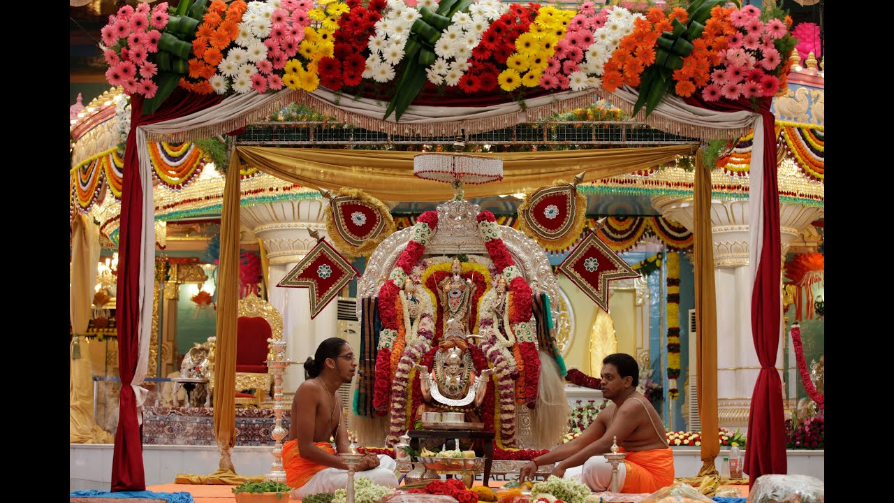 Sita Rama Kalyanam & Rathotsavam at Prasanthi Nilayam - 18 Nov 2015 ...