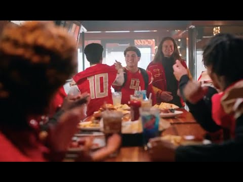 Applebee's Commercial 2023 Start Me Up Ad Review - YouTube