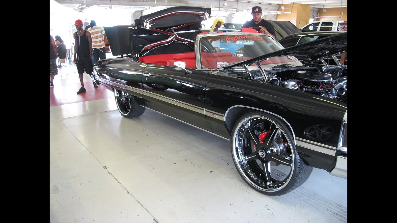 Stuntfest 2012 - Super Clean Donk on Forgiatos! - YouTube