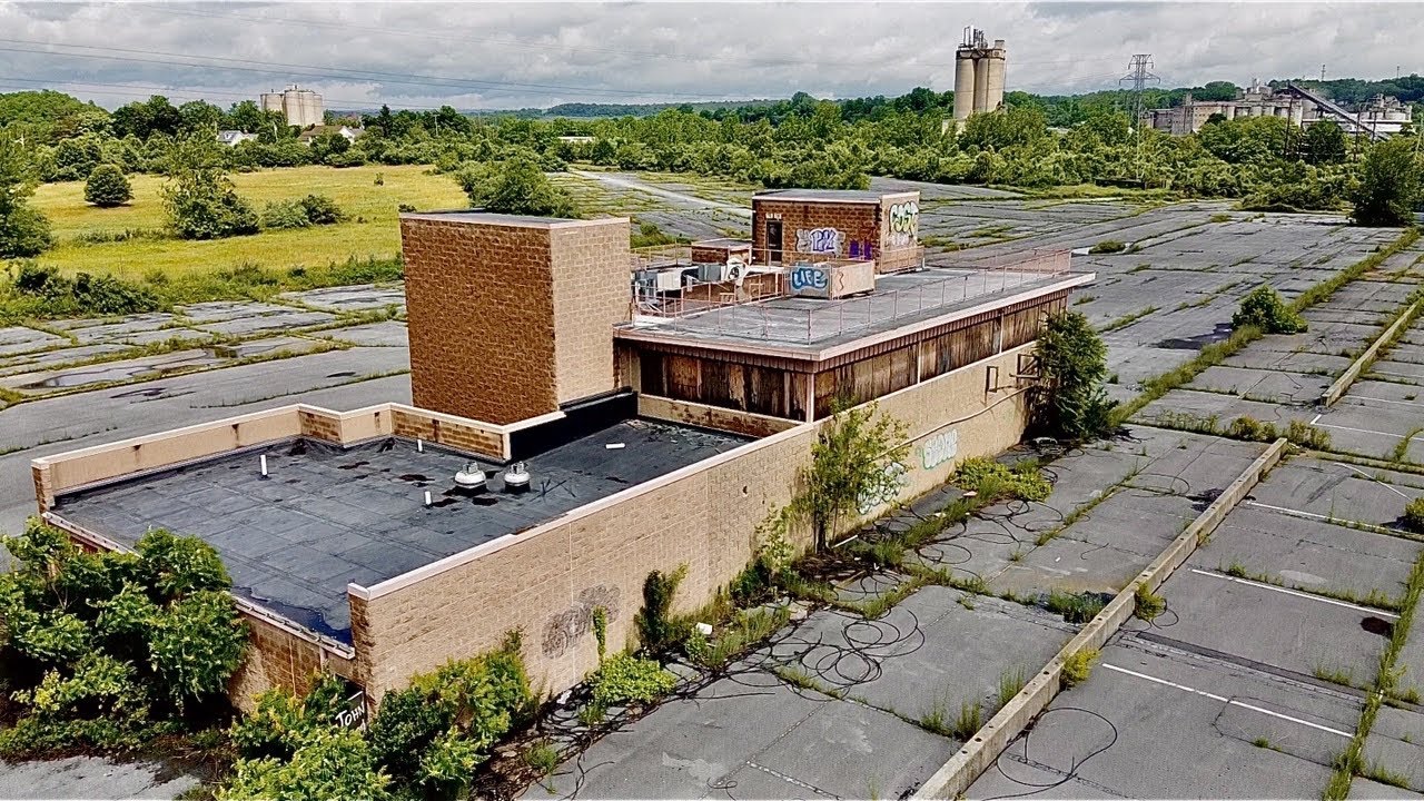 Abandoned Nazareth Speedway 2020 | Drone Footage - YouTube
