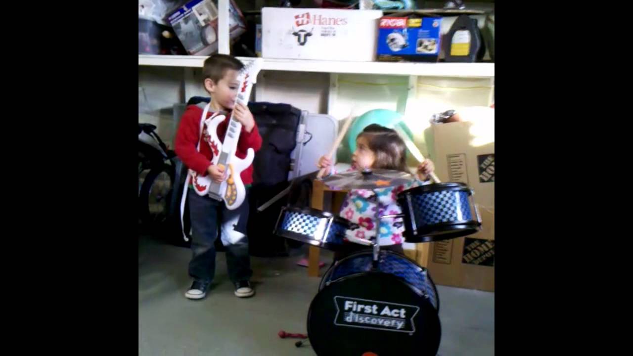 Kids Rocking Out.wmv - YouTube