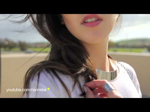 OOTD- Outfit of the Day: Black & White & Neon