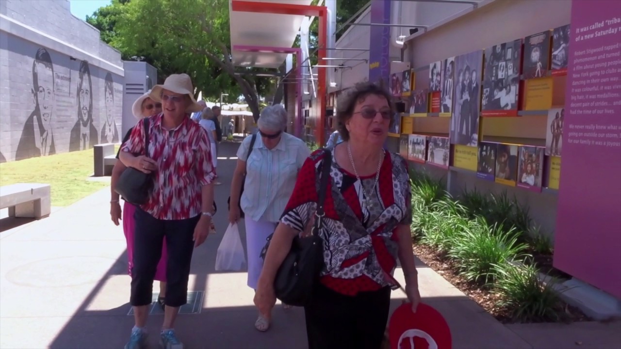 Bee Gees Lane in Redcliffe - YouTube