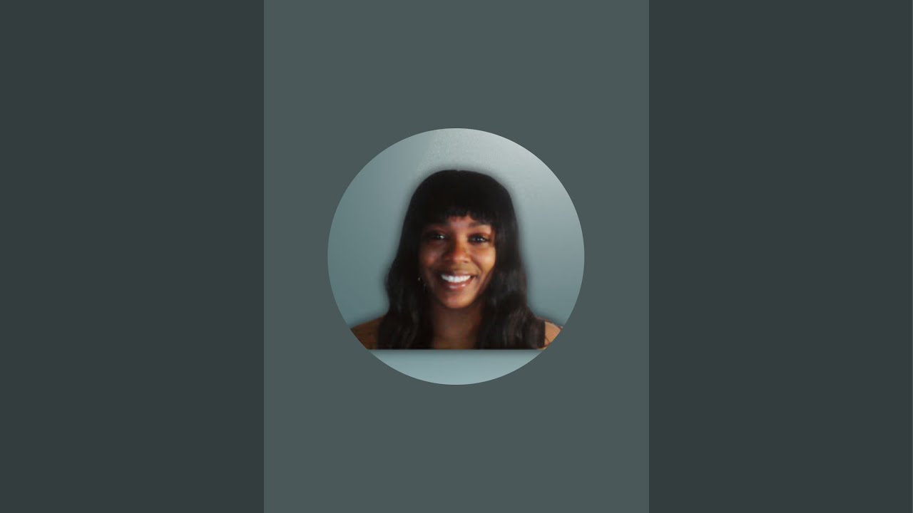 Flora is cooking and baking early on Christmas morning 🌺🎁 - YouTube